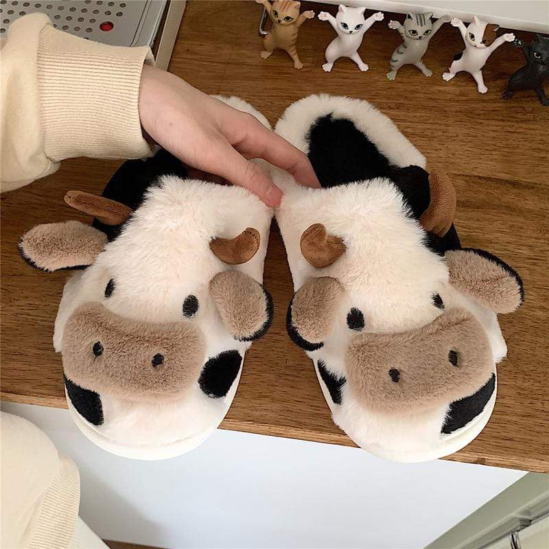 Moo Plush Slippers | White Tanuki