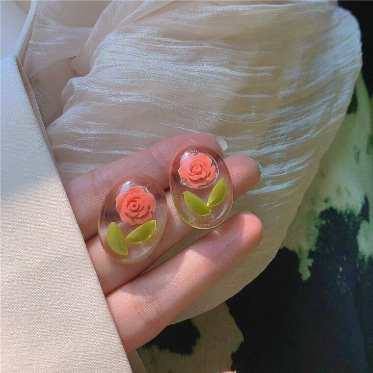 Glass Rose Earrings | White Tanuki