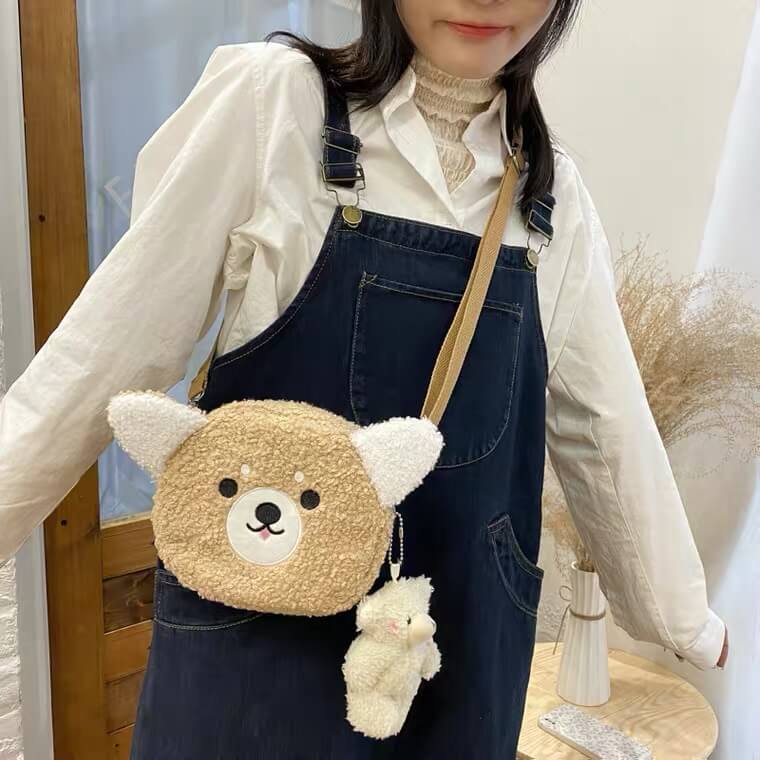 Plush Creatures Shoulder Bag | White Tanuki