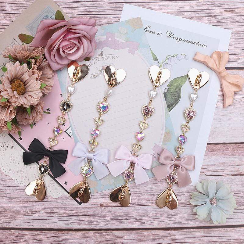 [HANDMADE] The Hearts Phone Chain | White Tanuki